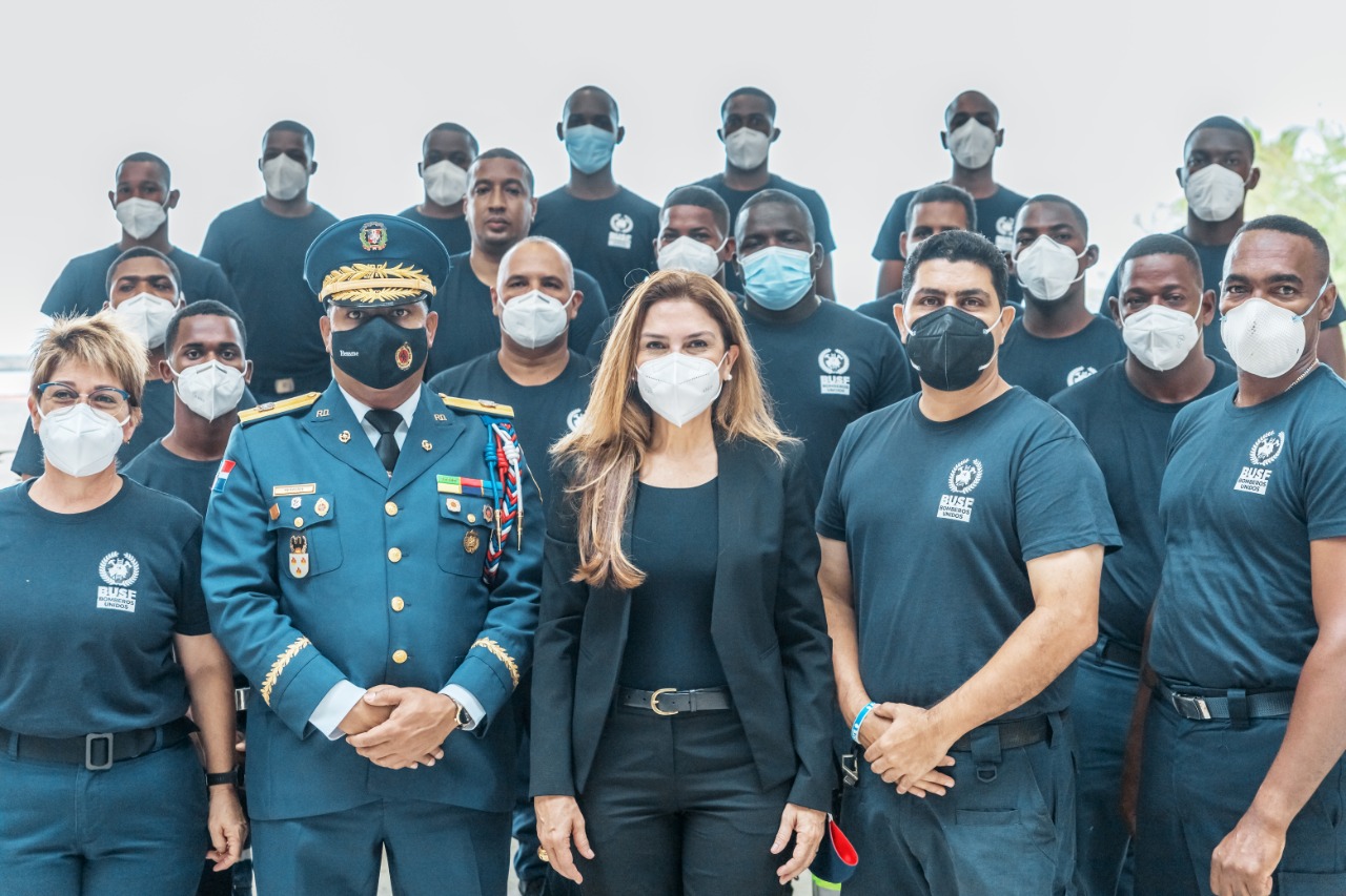 Cuerpo de Bomberos de Santo Domingo, Distrito Nacional, inaugura cursos ...