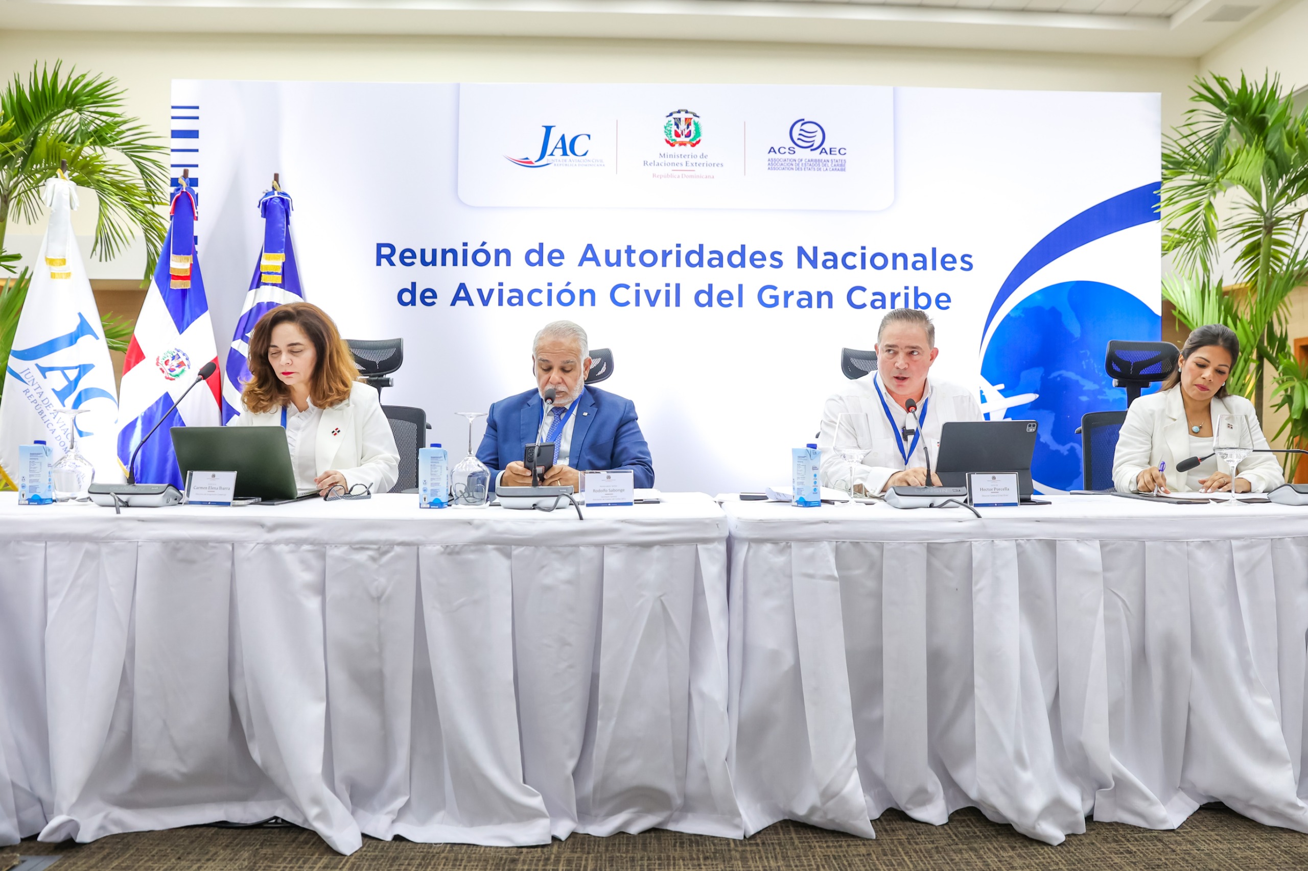 Héctor Porcella afirma política de cielos abiertos ha fortalecido ...