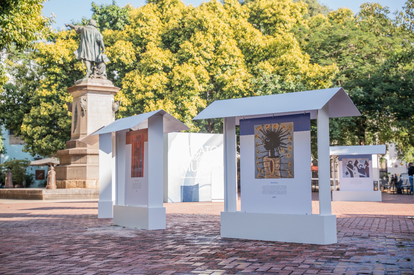 INICIA y la Alcaldía del DN inauguran exhibición del libro “Retrato de ...